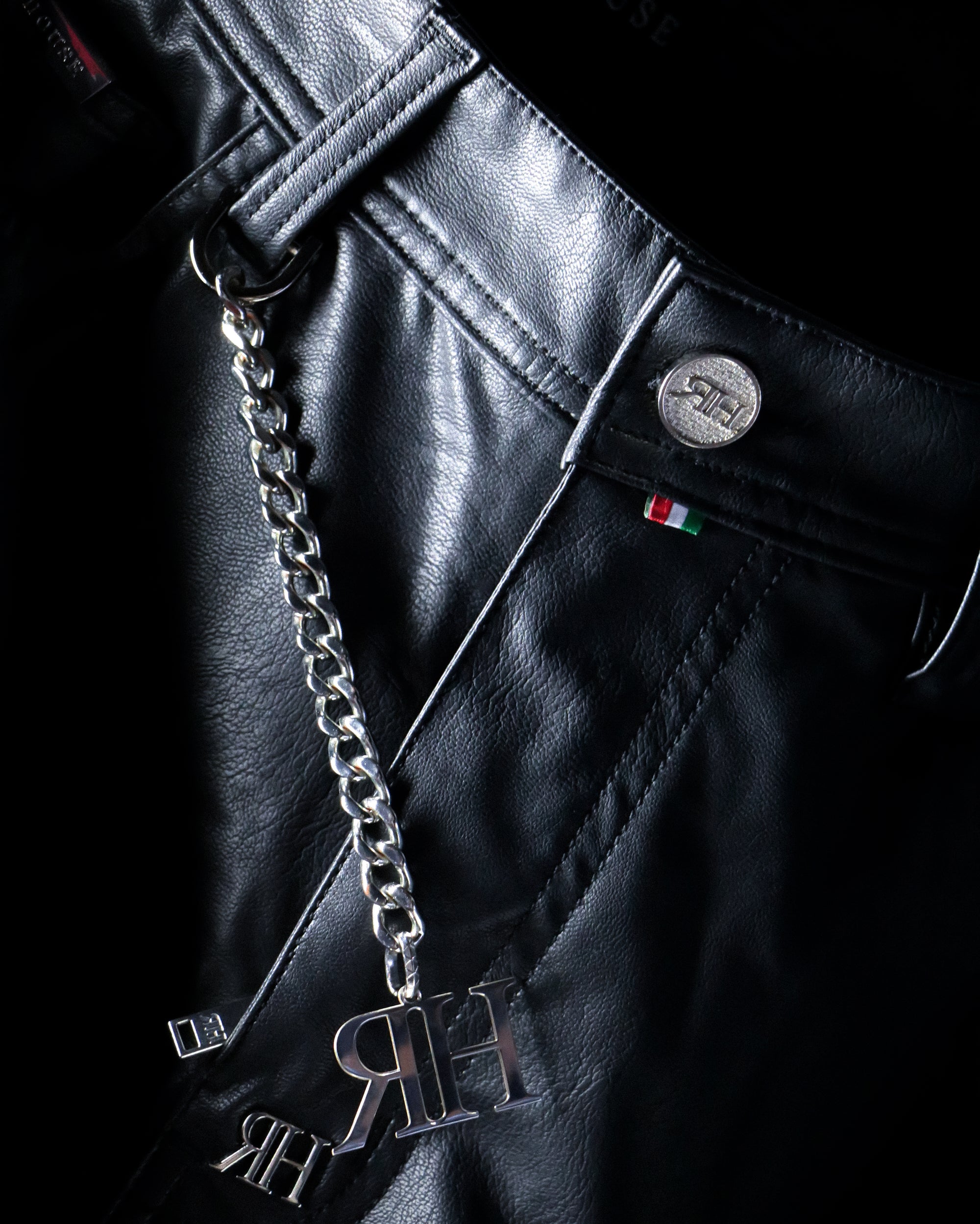REDHOUSE l Official Online Store